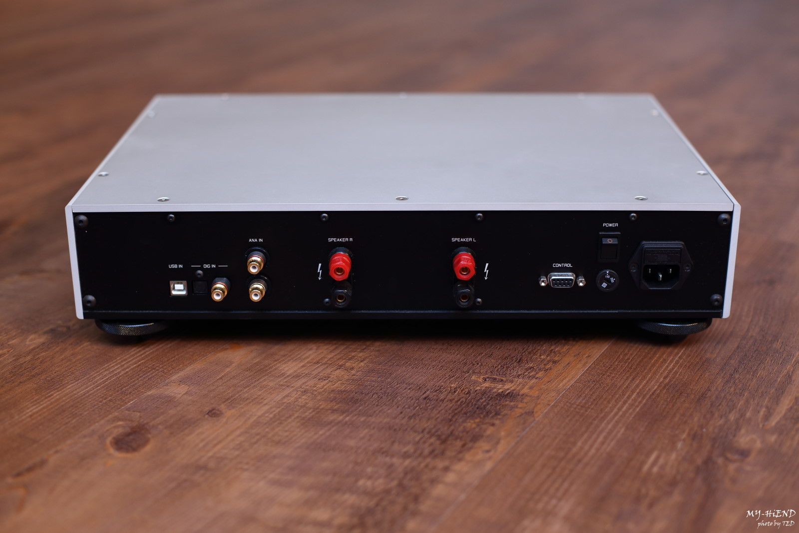 最易入手的瑞士純淨之聲: Goldmund Metis 7綜合擴大機 – MY-HiEND