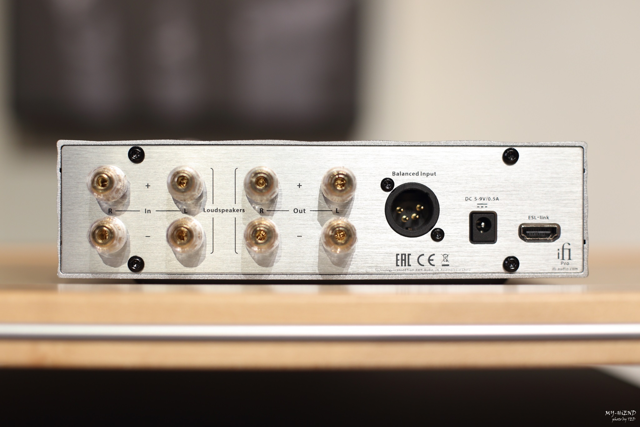 完美滿足耳燒需求: iFi Audio Pro旗艦級靜電耳擴 – MY-HiEND