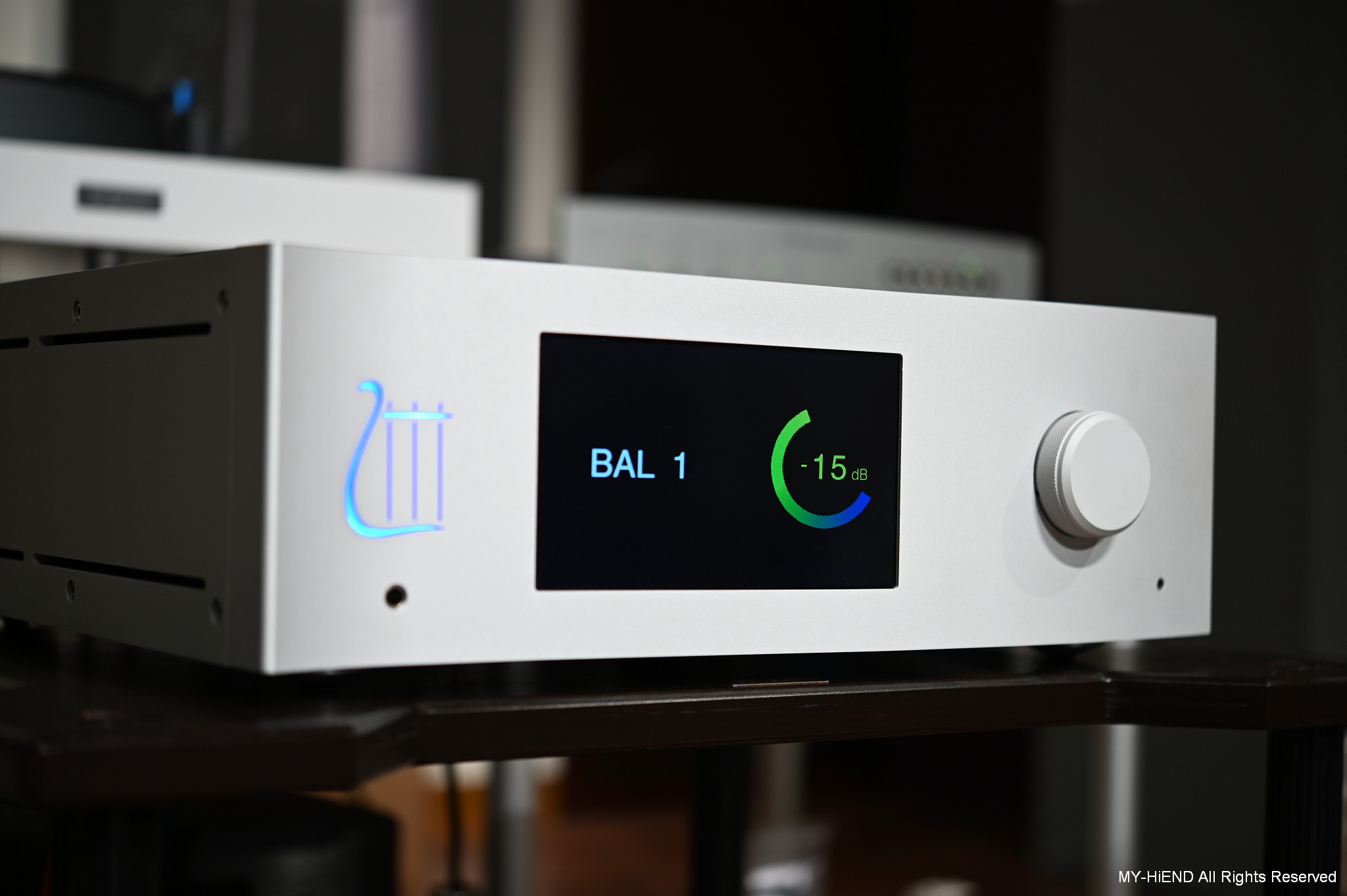 純淨透明的不凡氣質: 瑞士Orpheus Absolute綜合擴大機 – MY-HiEND