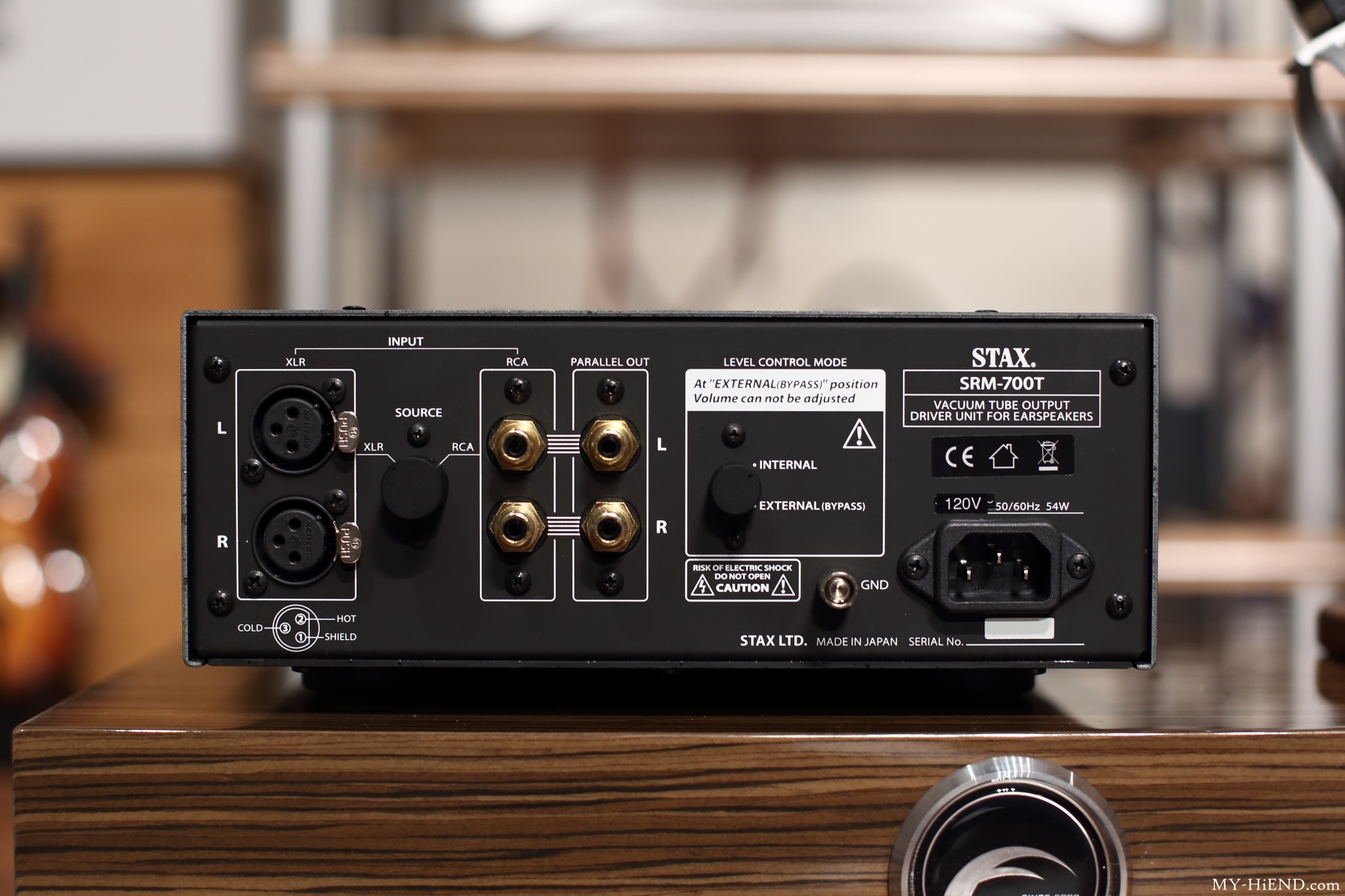 靜電耳機的標準配備: STAX SRM-700T真空管擴大機 – MY-HiEND