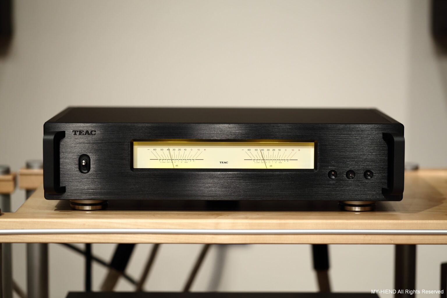 功能滿載，最高誠意組合: TEAC UD-701N數位串流DAC + AP-701後級 – MY-HiEND