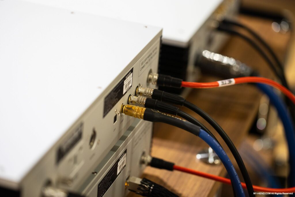 絕對精準，火速開箱: Aurender MC20 Master Clock參考級時鐘 – MY-HiEND