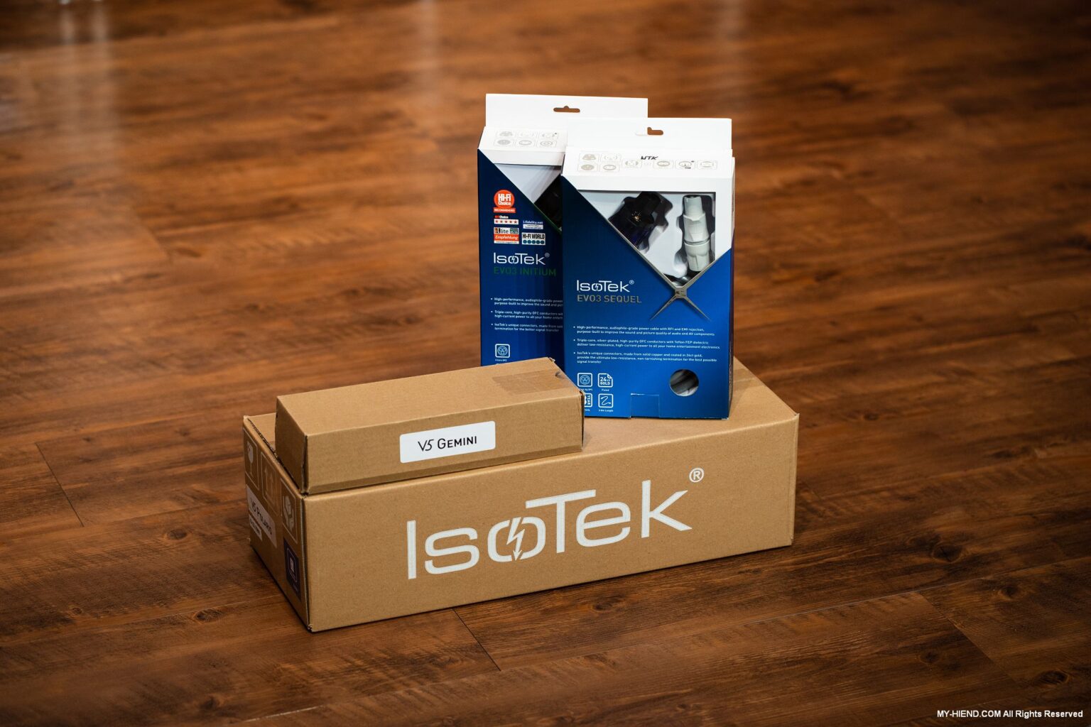 新一代技術全面提升: IsoTek V5 Gemini，Polaris電源淨化排插 – MY-HiEND