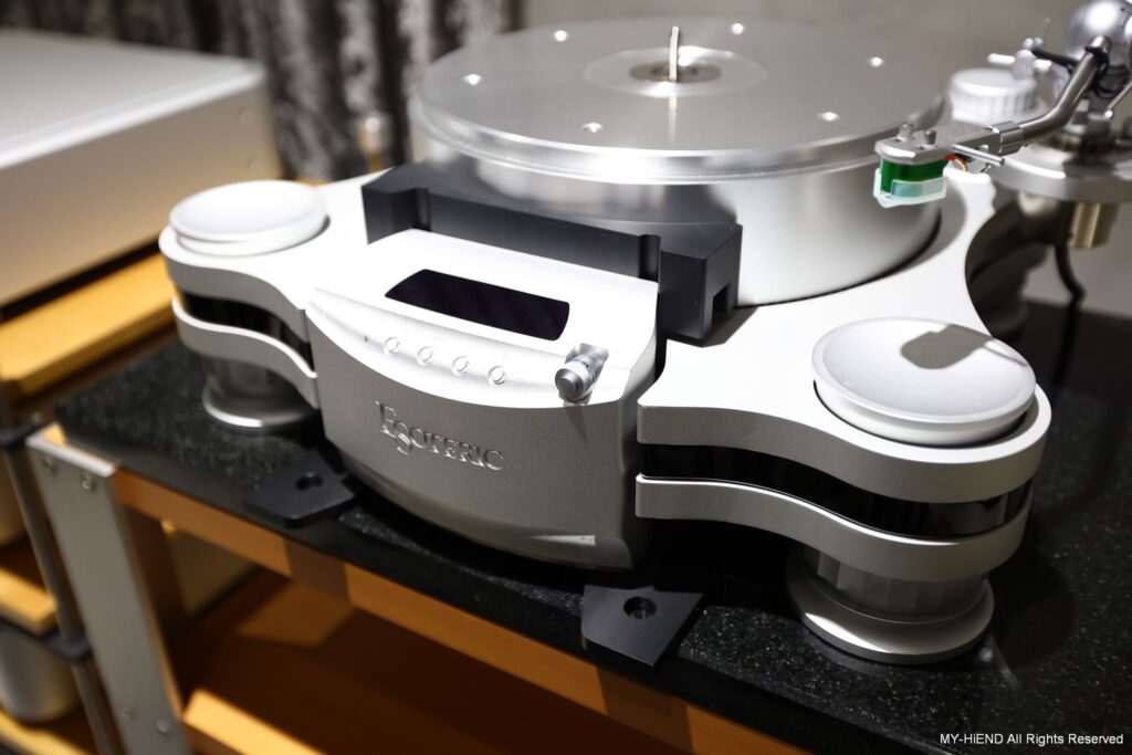 窺見自然精緻之聲: Esoteric Grandioso T1頂級黑膠唱盤 – MY-HiEND