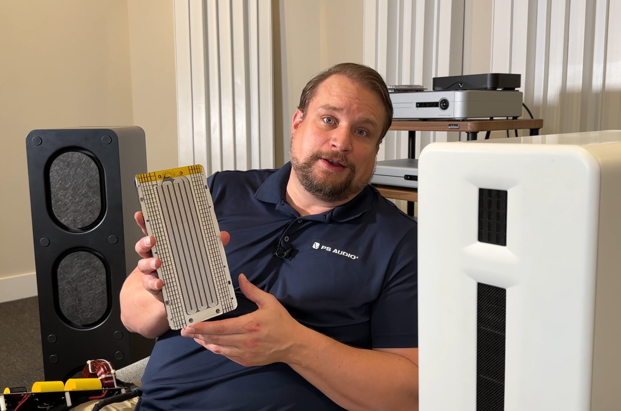 靈動活生，喇叭消失於空間之中: PS Audio Aspen FR10落地喇叭 – MY-HiEND