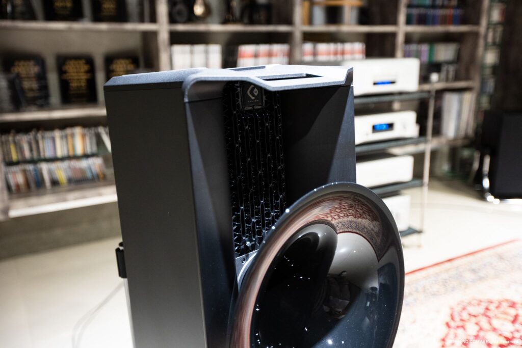 非凡的空中奇蹟，劃時代的傑作: Avantgarde Colibri C2+C18 – MY-HiEND