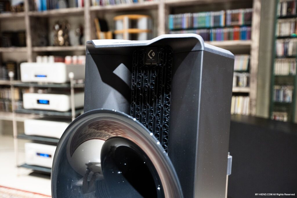 非凡的空中奇蹟，劃時代的傑作: Avantgarde Colibri C2+C18 – MY-HiEND