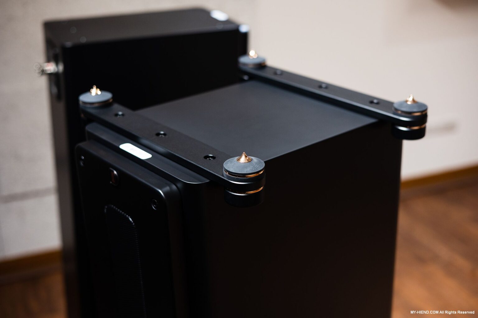 承襲獨家專利技術，不妥協的音質再生: Perlisten A4t落地喇叭 – MY-HiEND